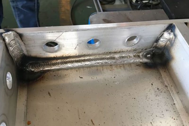 Soldagem de liga de alumínio: Método e seleção de material | MachineMFG