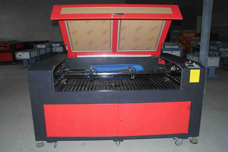 A Complete Guide to Laser Engraving Machine Operation | MachineMFG