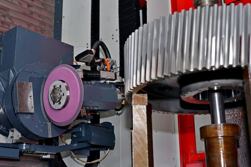 Gear Grinding Cracks: Causes and Prevention Measures | MachineMFG
