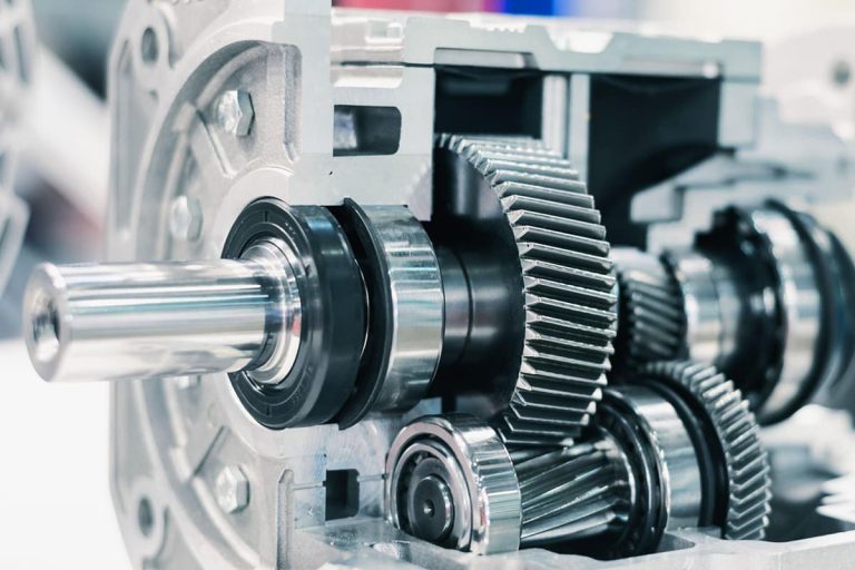 Choosing Gear Materials: Essential Factors to Consider | MachineMFG