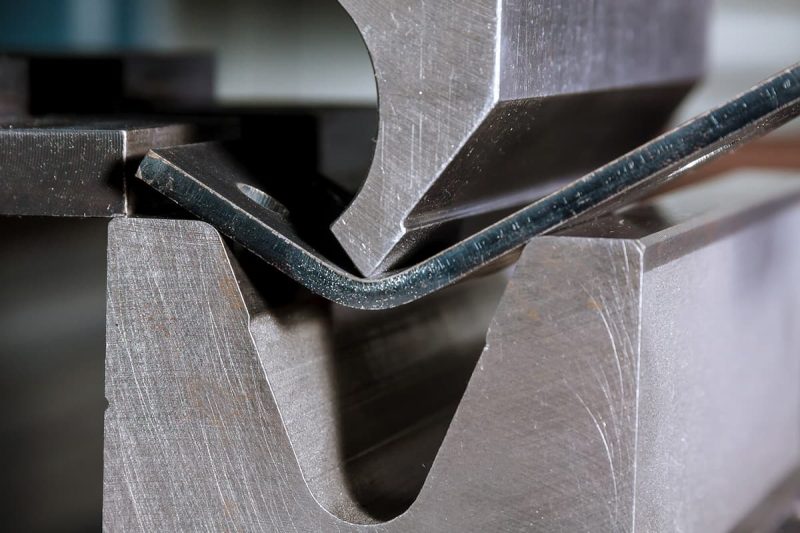 How to Calculate Sheet Metal Bending Radius? | MachineMFG