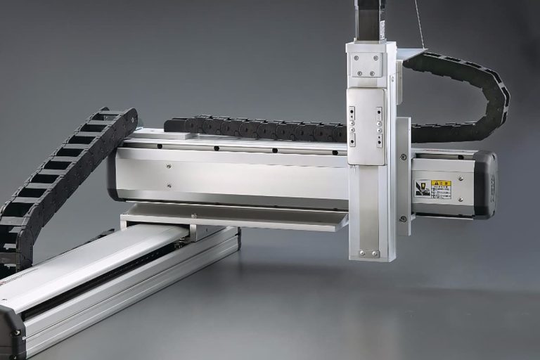 Positioning Accuracy vs. Repeatability in CNC Machines | MachineMFG